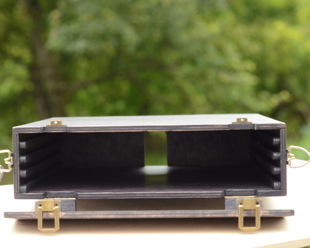 Wet panel carrier for 10x12 inch panels, 4 slots - Martletpochades